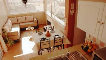 Apartamento (3rd Floor) | Sala | Televisor
