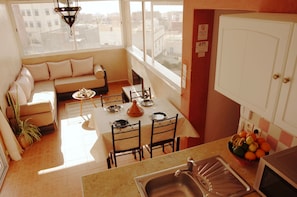 Apartamento (3rd Floor) | Sala de estar | TV
