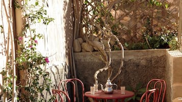Apartamento, 2 quartos, no rés do chão (Ground Floor) | Terraço/pátio interior