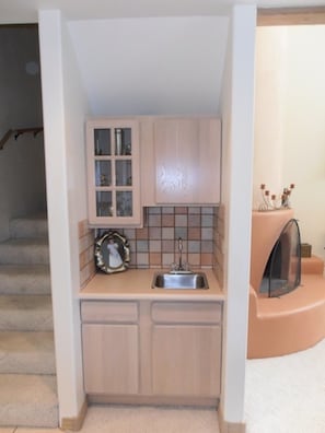 Apartamento em Condomínio Fechado, 2 quartos | Comodidade do quarto