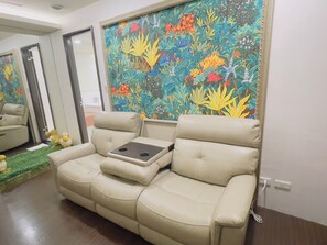 Quarto casal luxo | Cortinas blackout, Wi-Fi de cortesia, roupa de cama