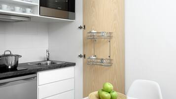 Loft | Cozinha privada | Geladeira, fogão, cooktop, cafeteira/chaleira