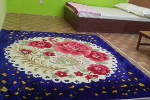 Quarto, 1 cama de casal, não fumadores | Wi-fi grátis 