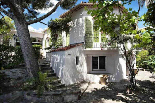 Hôtel Astria - Le Lavandou