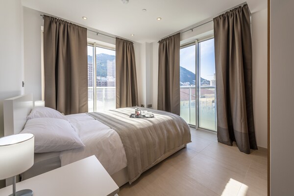 Bentley Holiday Apartments - West One - Gibraltar