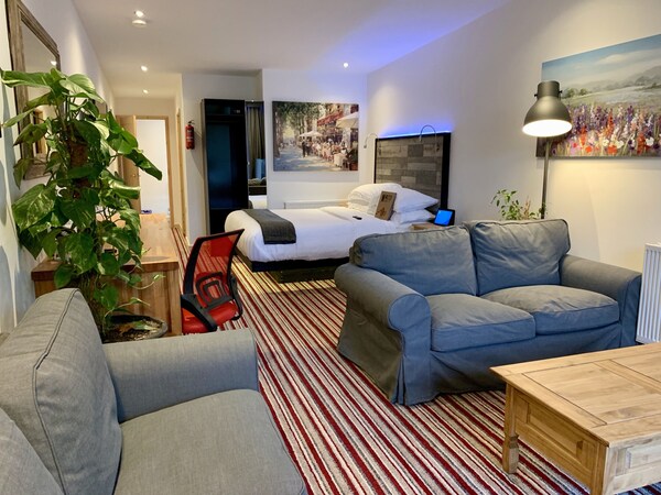 The Waterfront Lodges - Nuneaton