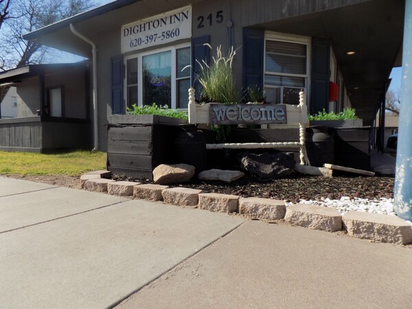 Dighton Inn - Kansas