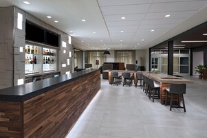 Café da manhã e jantar