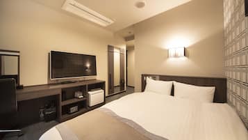 Roupa de alta qualidade, cofre no quarto, secretária