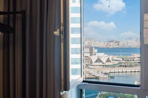 Suite Familiar, vista para o porto | Minibar, cortinas/cortinados opacos, quartos insonorizados 