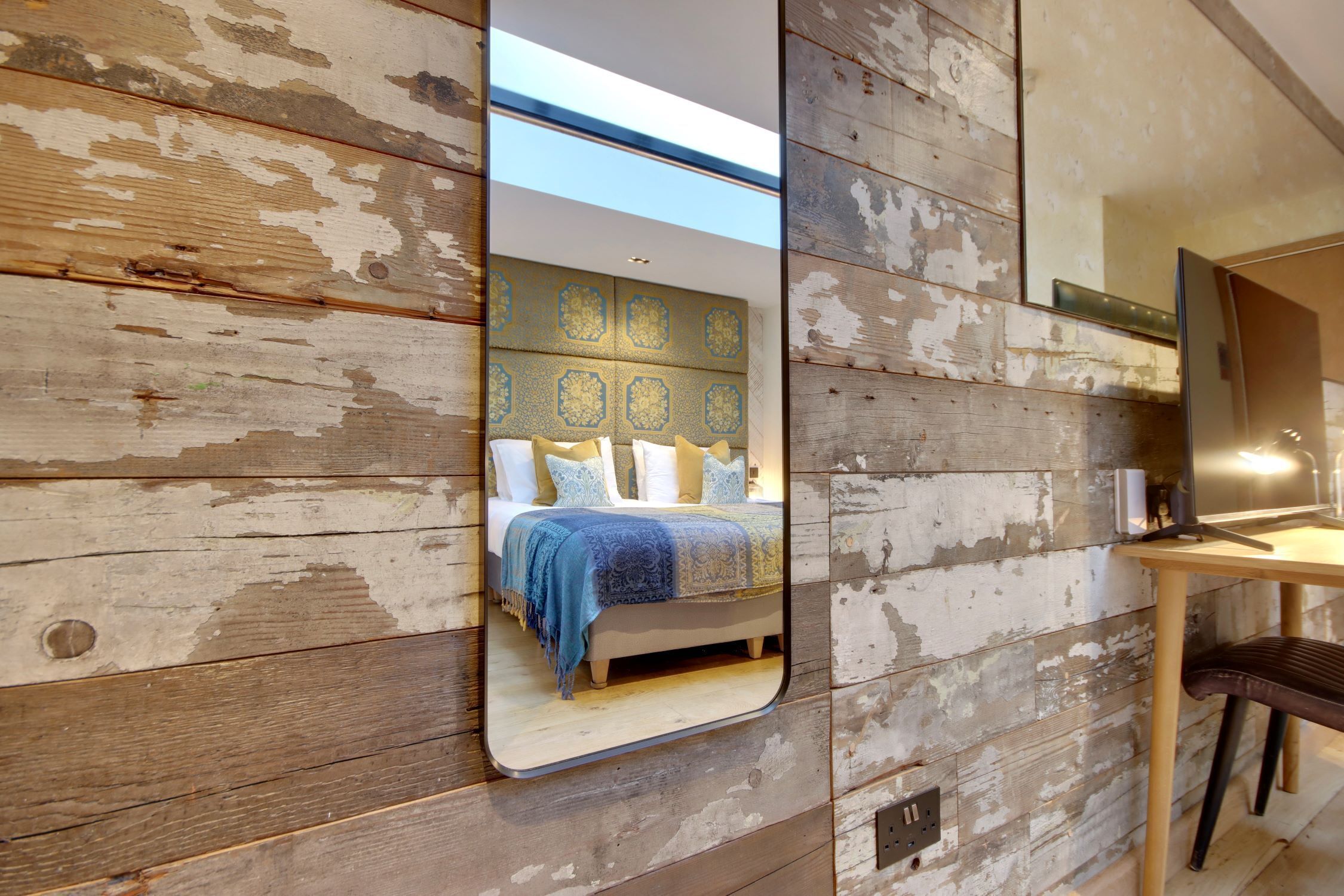 Quarto luxo, 1 cama King, para não fumantes, banheiro privativo | 1 quarto, camas com colchões de espuma com sistema de memória