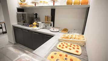 Buffet de pequeno-almoço