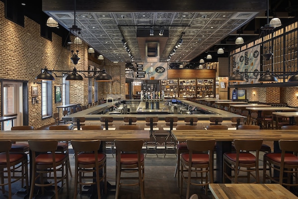 8 restaurantes, café da manhã, culinária americana