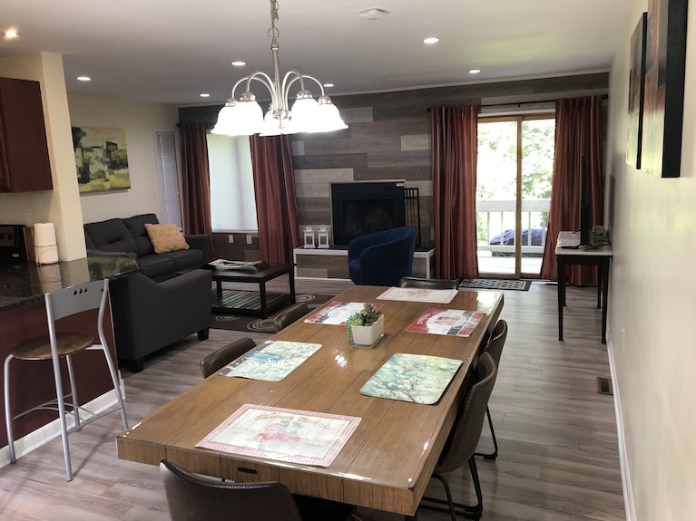 Whitetail Retreat-hiking, Biking & River Adventure - Pocono Mountains, PA