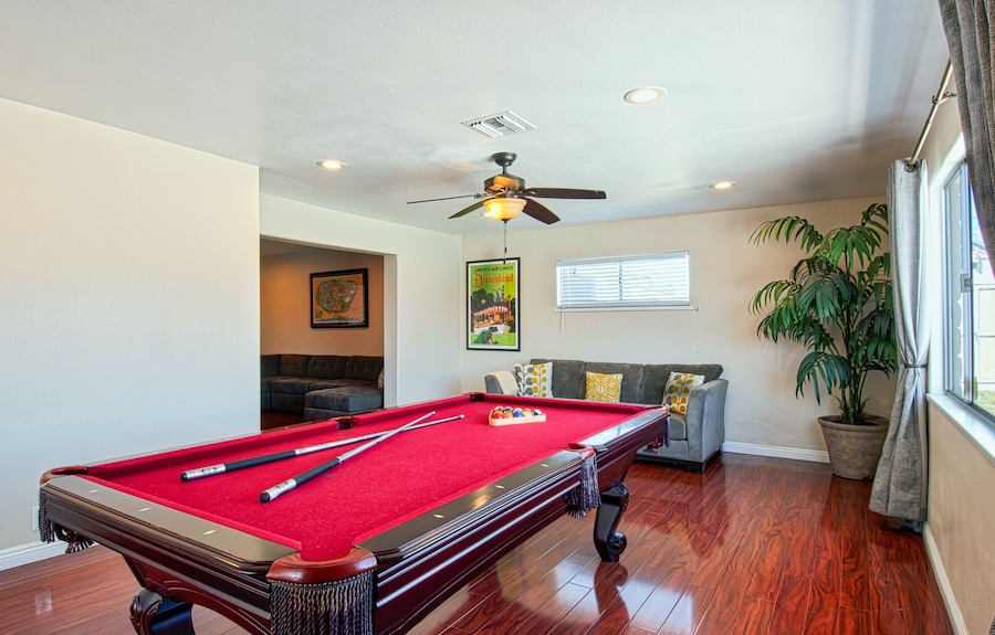 Walk To Disney +Pool And Spa+ Free Parking + Wifi - 가든그로브