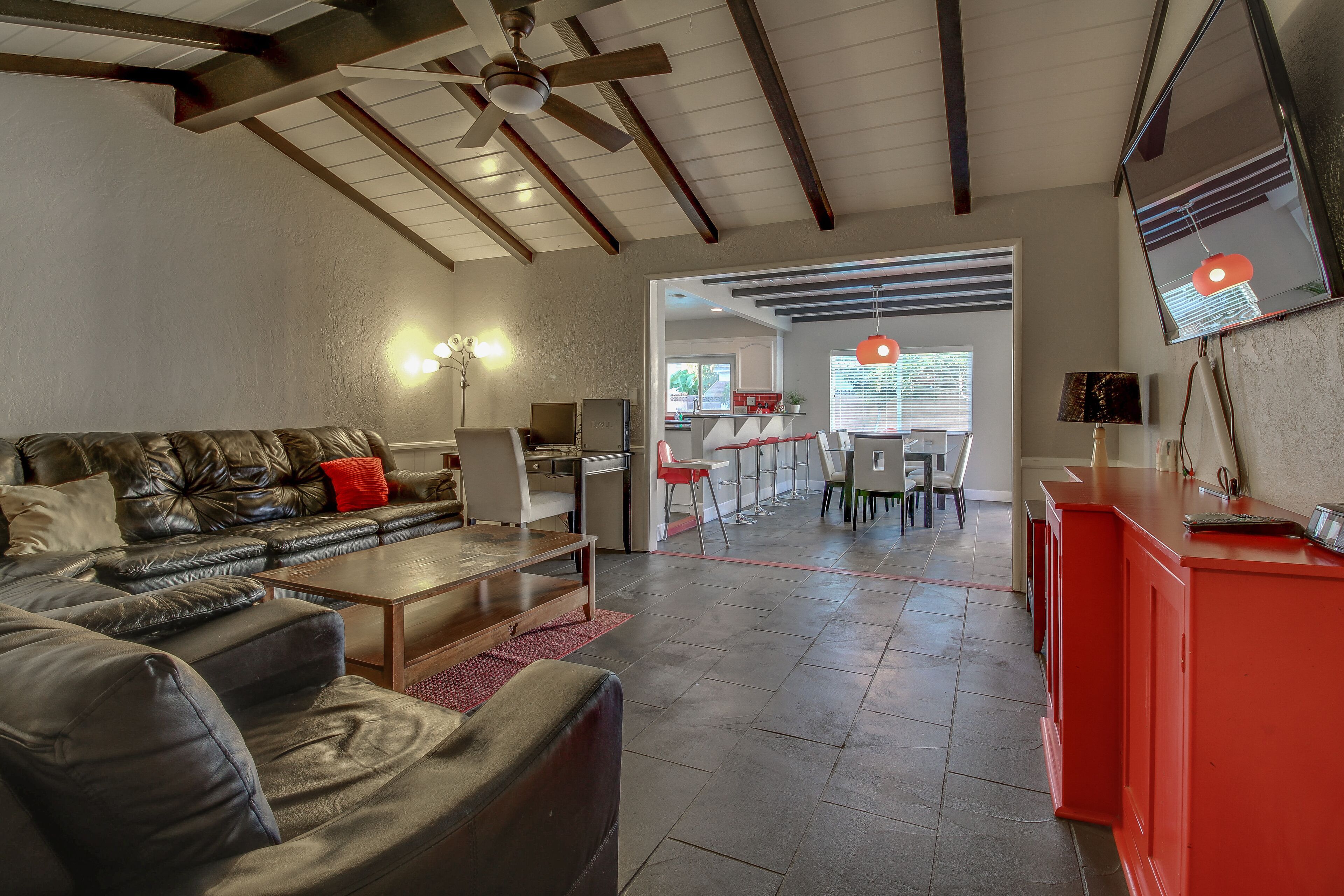 Funtierland + Mickey's House + Walk To Disneyland + Pool/hot Tub + Pet Friendly - Anaheim, CA