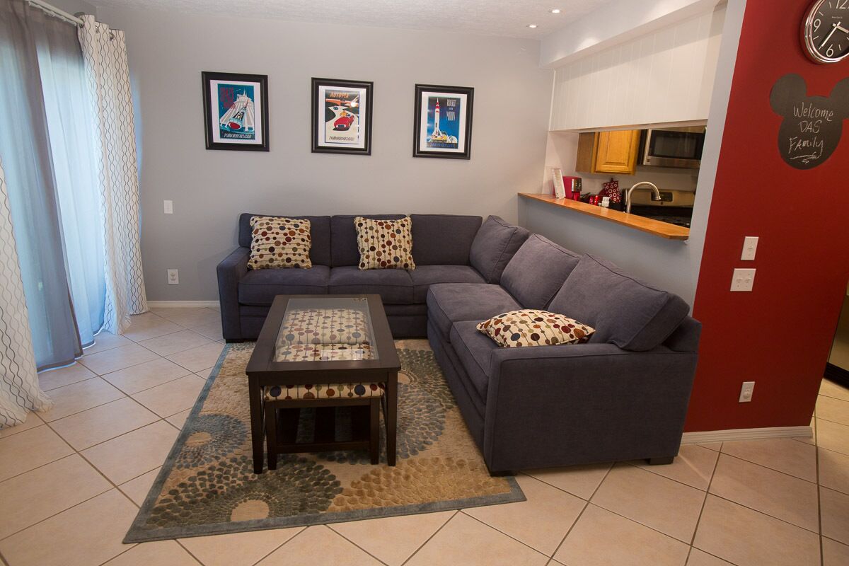 Funtierland + Radiator Springs + Walk To Disneyland +Pool - Cypress, CA