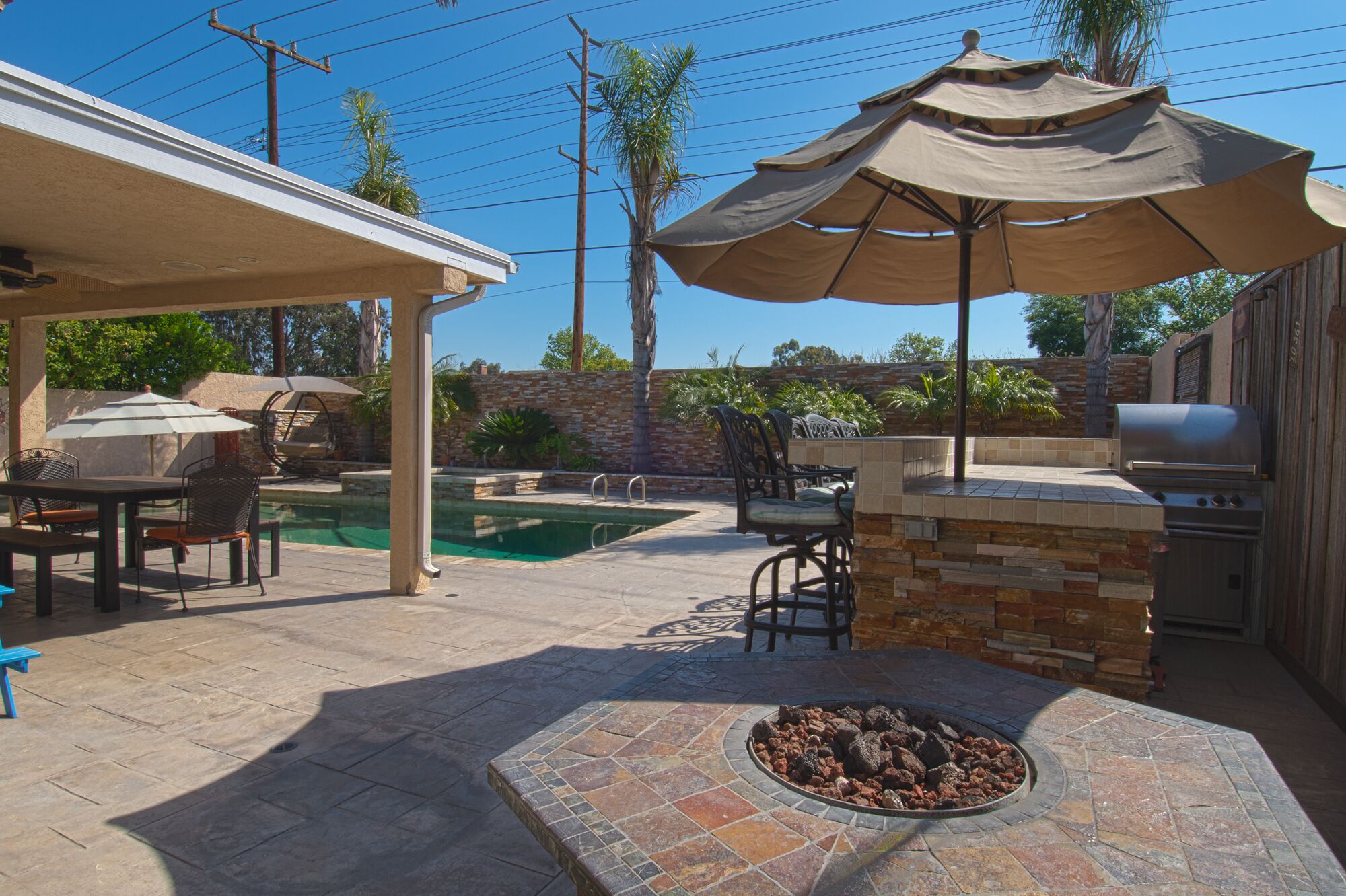 Walk To Disney + Pool+ Spa + Game Room +Fire Pit - Anaheim, CA