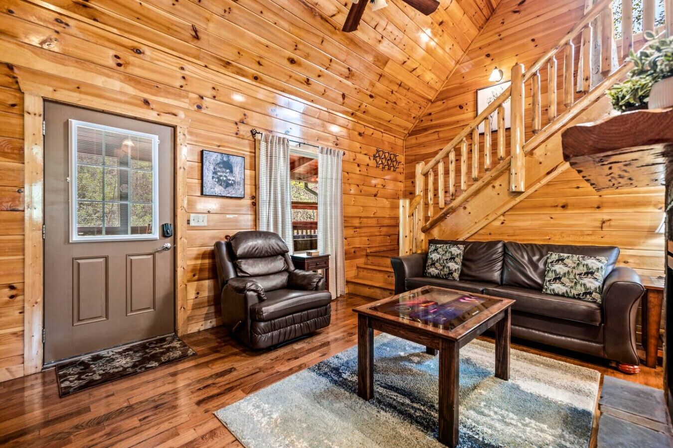 ¡Ven A Hacer A Pearl's Splash En Esta Cabina De Smoky Mountain Pool! - Townsend, TN