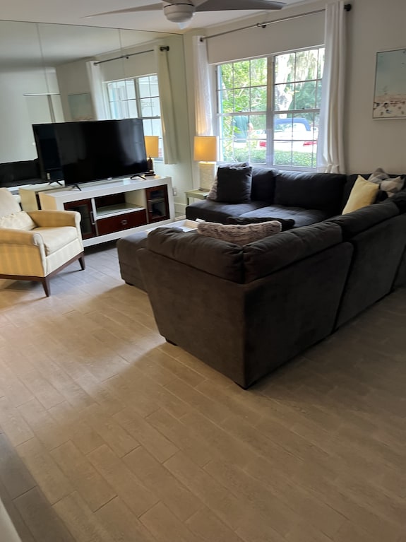 4 Bed Pool House By Bay! Lido & Siesta Key Beaches Very Close - Public beach, Sarasota