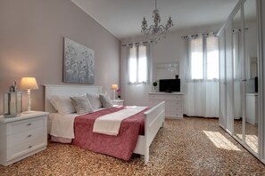 Apartamento | 4 quartos, ferro/tábua de engomar, berços/camas para crianças