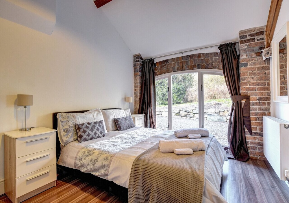 Beudy Menai - Two Bedroom House, Sleeps 4 - Llanberis