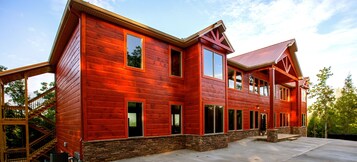Cabine, vários quartos | Exterior