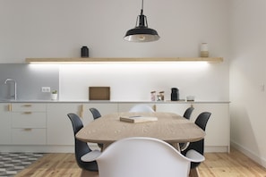 Apartamento Comfort | Sala de estar | TV de ecrã plano 