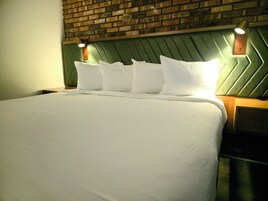 Suite Executiva, 1 cama king-size | 1 quarto, cortinas/cortinados opacos, Wi-fi grátis 