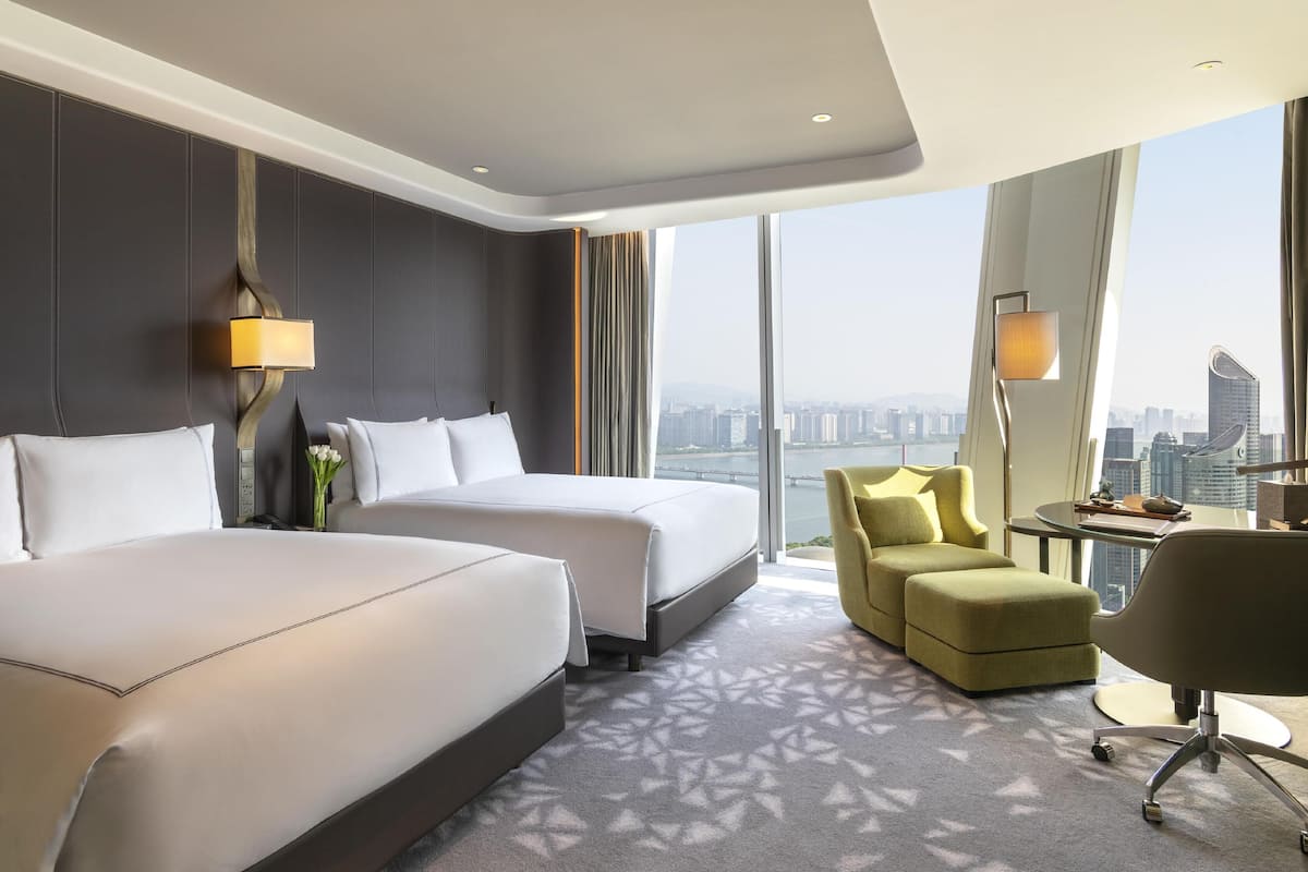 Quarto, 2 camas Queen | Vista do quarto