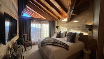 Suite Aurore | Cofre no quarto, com decoração personalizada