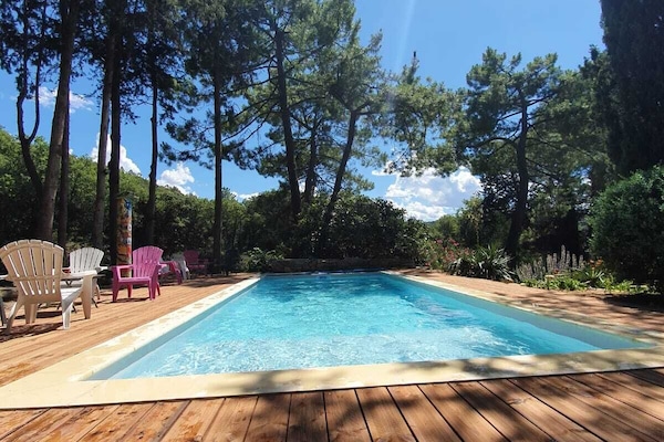 Piscina exterior sazonal