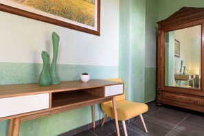 Quarto Deluxe, vista para o vale | Comodidade do quarto