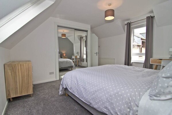 Casa de Campo, 2 quartos | 1 quarto, ferro/tábua de engomar, Wi-fi grátis, roupa de cama fornecida