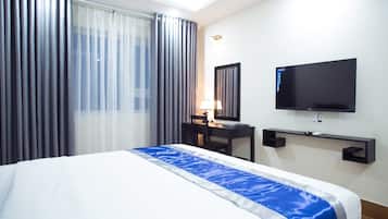 Quarto Duplo (Suite) | Minibar, cofre no quarto, secretária, cortinas/cortinados opacos