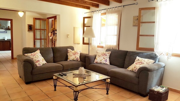 Finca Mallorca With Garden, Pool And Playground Ready For Families. - Manacor