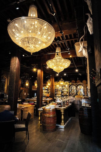 ONOMO Hotel Waterfront