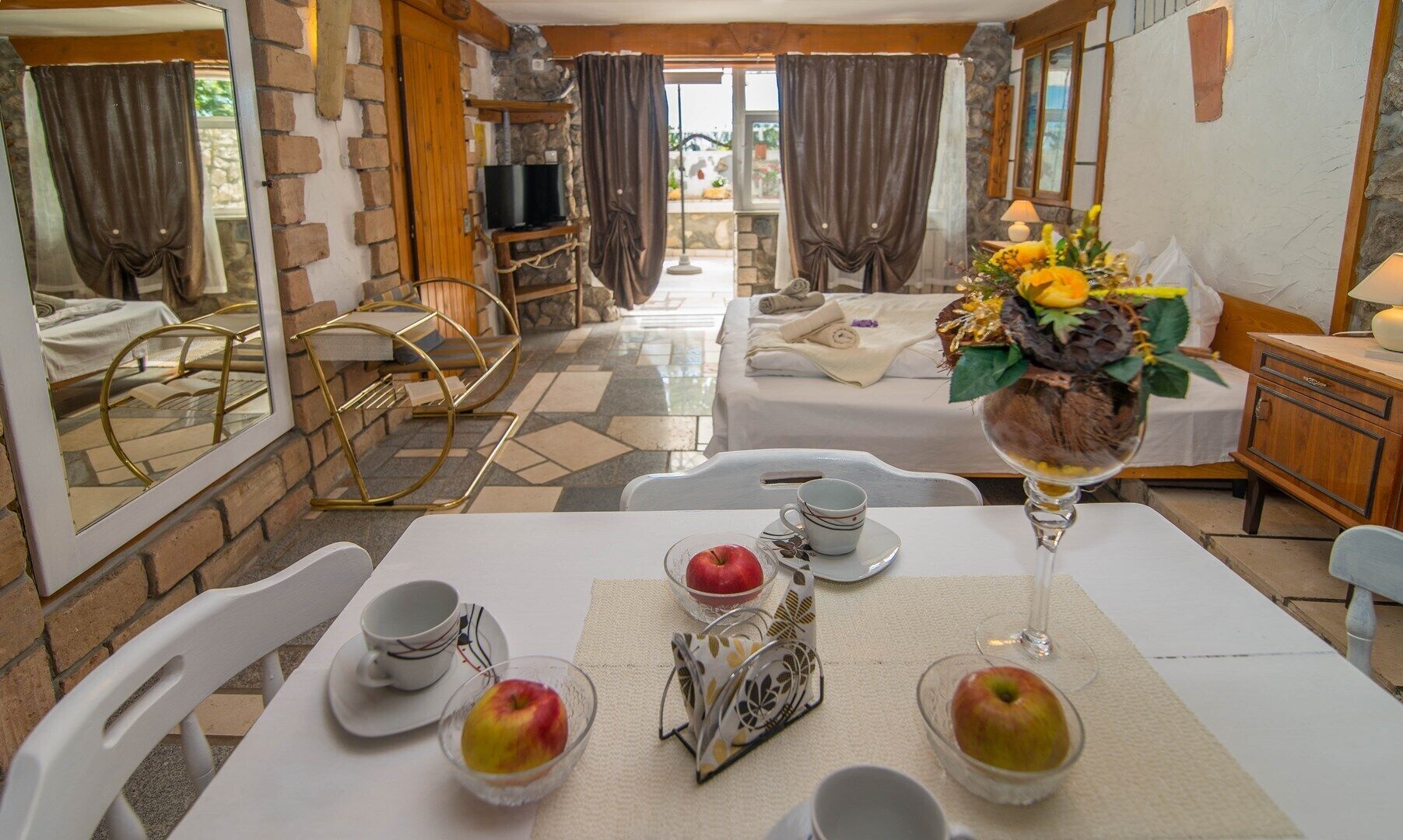 Suzy With Common Pool - Studio B With Shared Pool - Selce