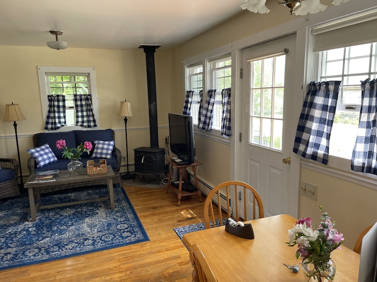 Southwest Harbor Cottage Overlooking Harbor And Gardensthe - Acadia National Park