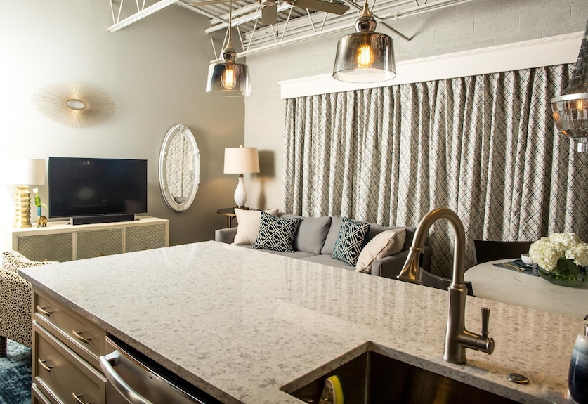 80 Lex: Apartamento 203: Alto Diseño En El Centro De Hot Spot - Asheville