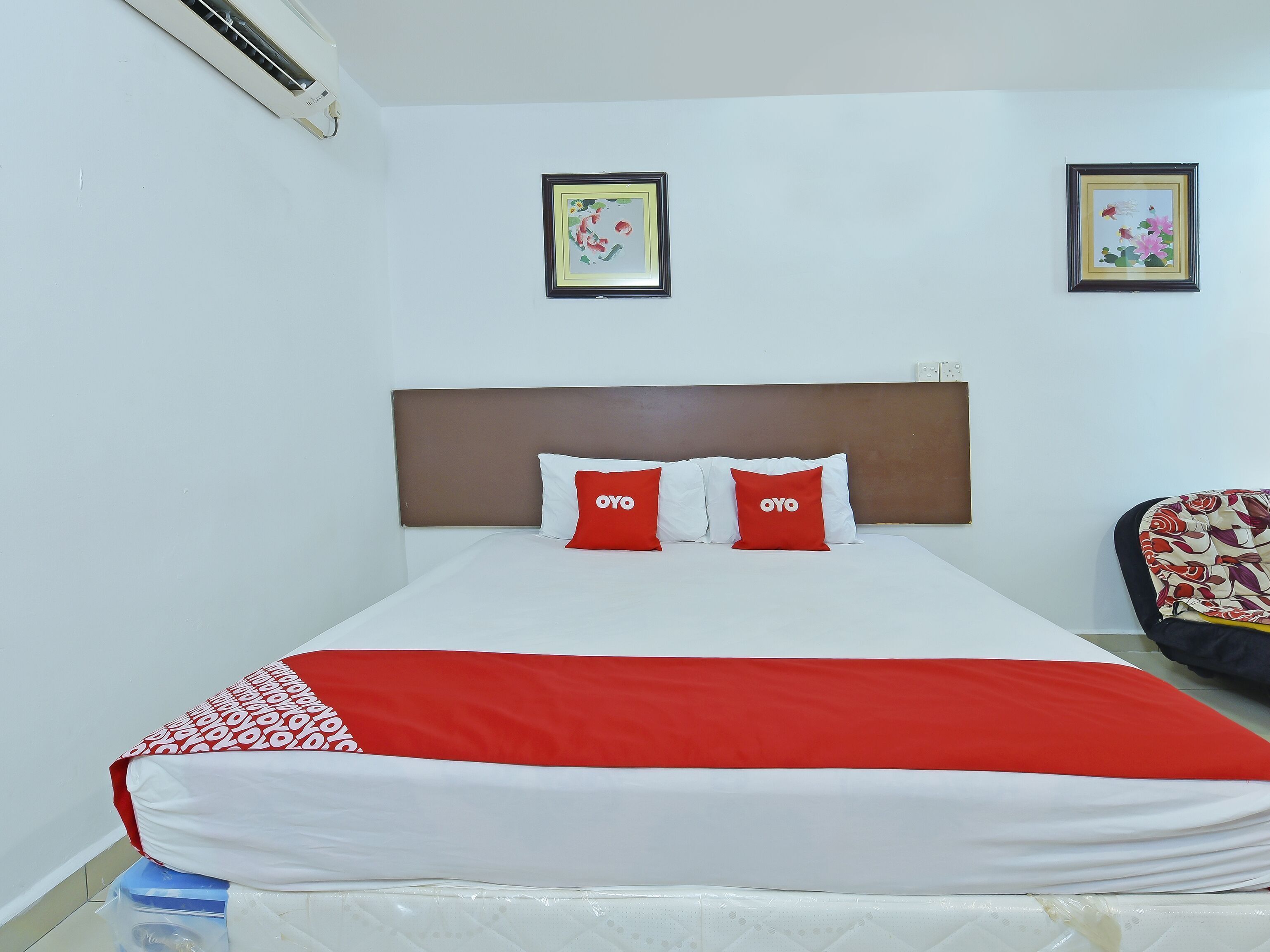 Secretária, Wi-fi grátis, roupa de cama fornecida 