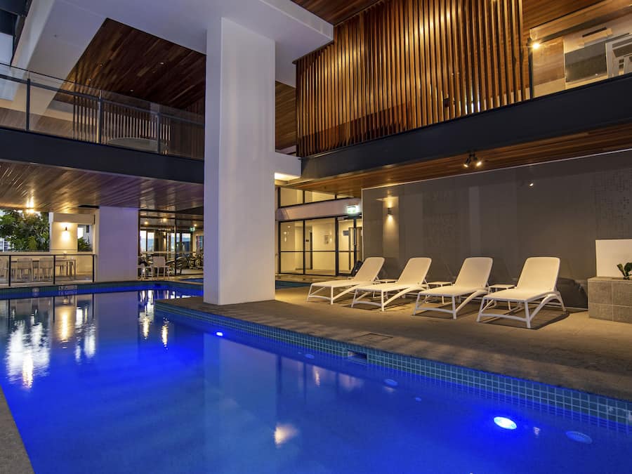 Piscina exterior, da(s) 06:00 à(s) 22:00, espreguiçadeiras