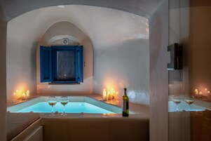Fortezza Suite, Indoor Jacuzzi | Banheira de hidromassagem particular