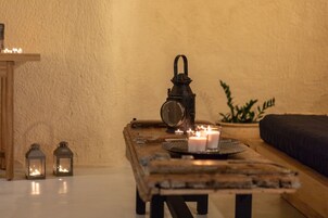  Cave House | Área de estar | Smart TV