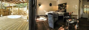 Quarto Duplo (Jack) | Com decoração personalizada, com mobília individualizada, Wi-fi grátis