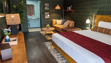 Quarto solteiro luxo, 1 cama King, vista para a piscina | Roupas de cama premium