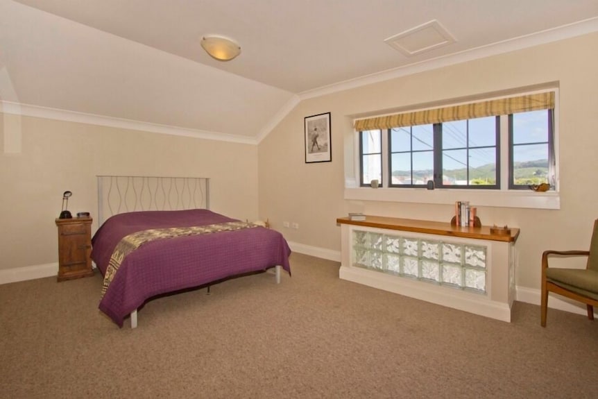 The Orange Lodge - Petone - Wellington - Broadband - Lower Hutt