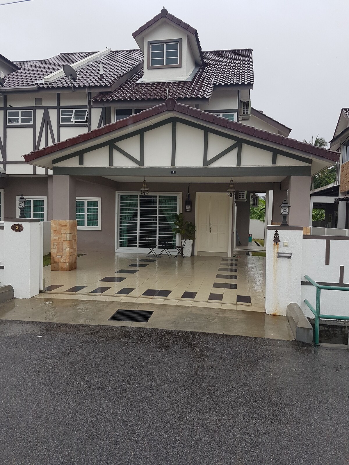 Sitiawan Homestay Reviews, Deals & Photos 2023 - Expedia