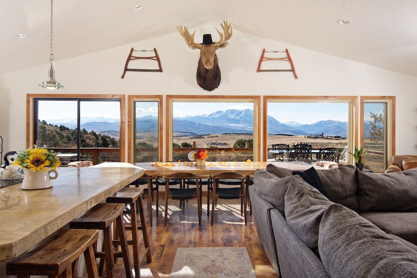 Incredible Views Of Snow Covered Peaks - Hot Tub - Fire Ring - 5 Ski Mountains - 카본데일