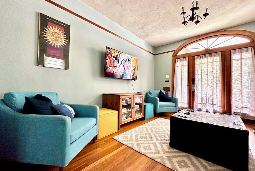 Mid City 2 Br- Beautiful, Renovated Arts & Crafts - 梅泰裏